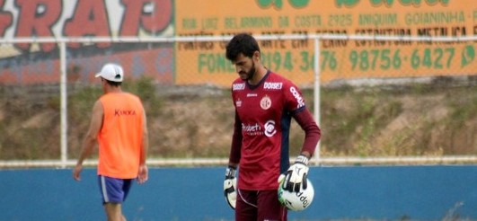 Daniel Guimarães assina pelo CD Nacional O Mundo Dos Guarda-Redes